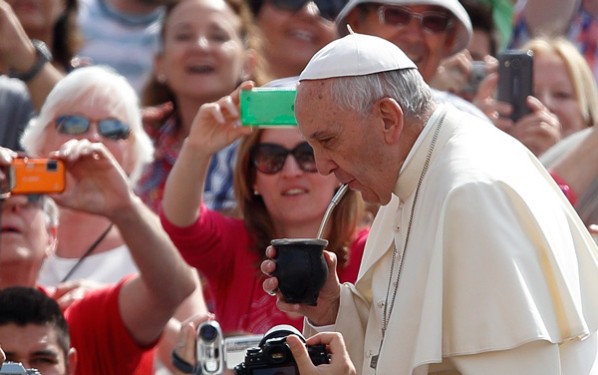 Pope Francis’ Drink Mate Nourishes Body and Soul - The Tablet