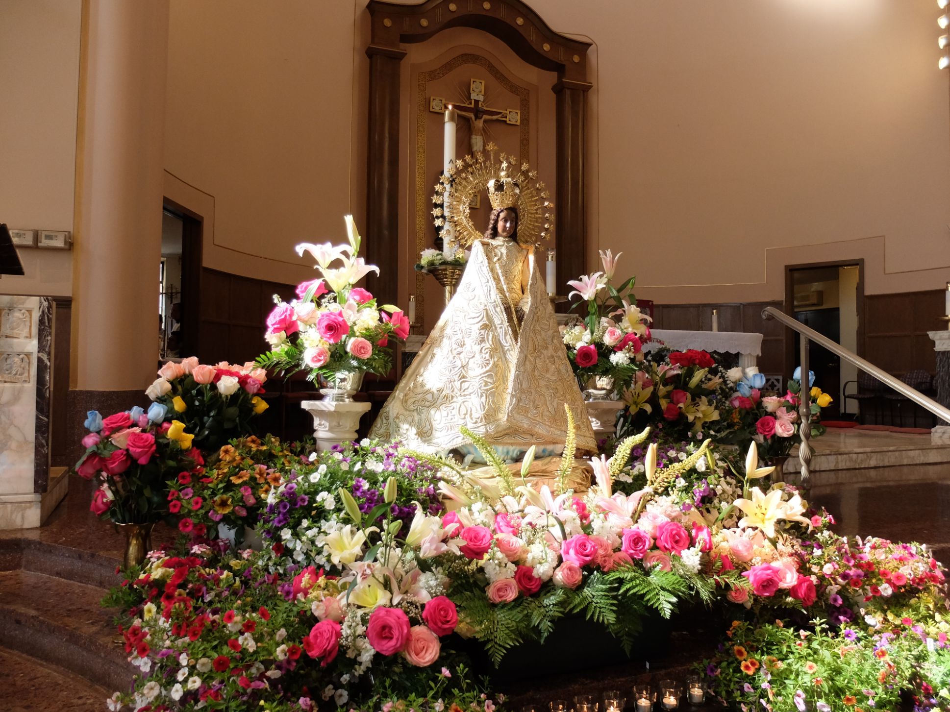 Local Filipinos Celebrate ‘Our Lady of Antipolo’ in Bayside - The Tablet