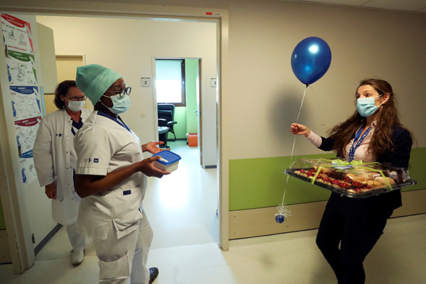 Pope Prays for Nurses as World Marks Their Role in Healthcare - The Tablet