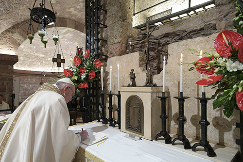 Pope Francis Signs New Encyclical in Assisi - The Tablet