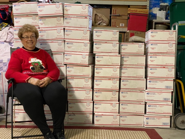 Colorado Grandma Pens 40,000 Christmas Cards for Troops Overseas - The ...