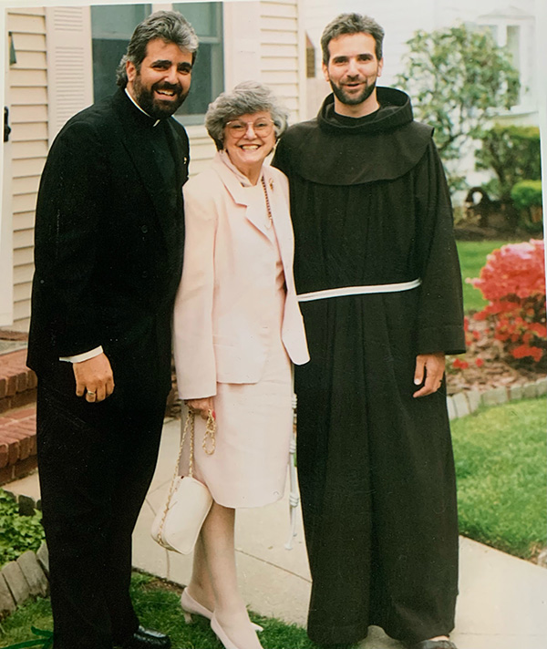 Four Priests, One Seminarian and a Deacon Make Vocations a Family ...