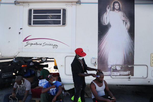 Bishops Urge Mexico to Return to Policy of 'Open Arms' - The Tablet
