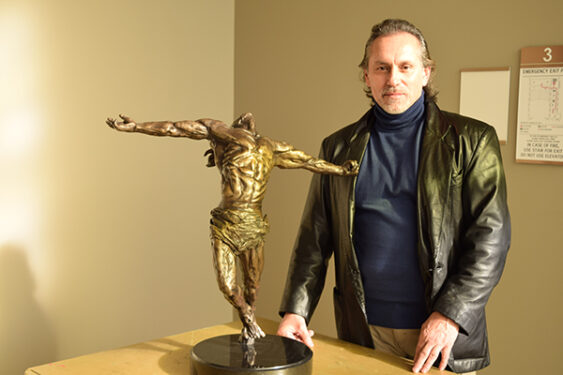 ‘Invictus’ Statue of Jesus Christ Finds Home at Emmaus Center - The Tablet