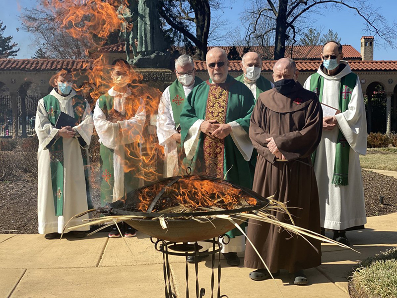 As Pandemic's Limits Ease, Palms Burn in Preparation for Ash Wednesday ...