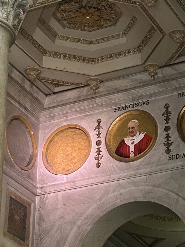 Vatican Completes Official Mosaic Portrait of Pope Leo XIV for Papal ...