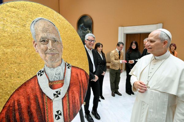Vatican Completes Official Mosaic Portrait of Pope Leo XIV for Papal ...