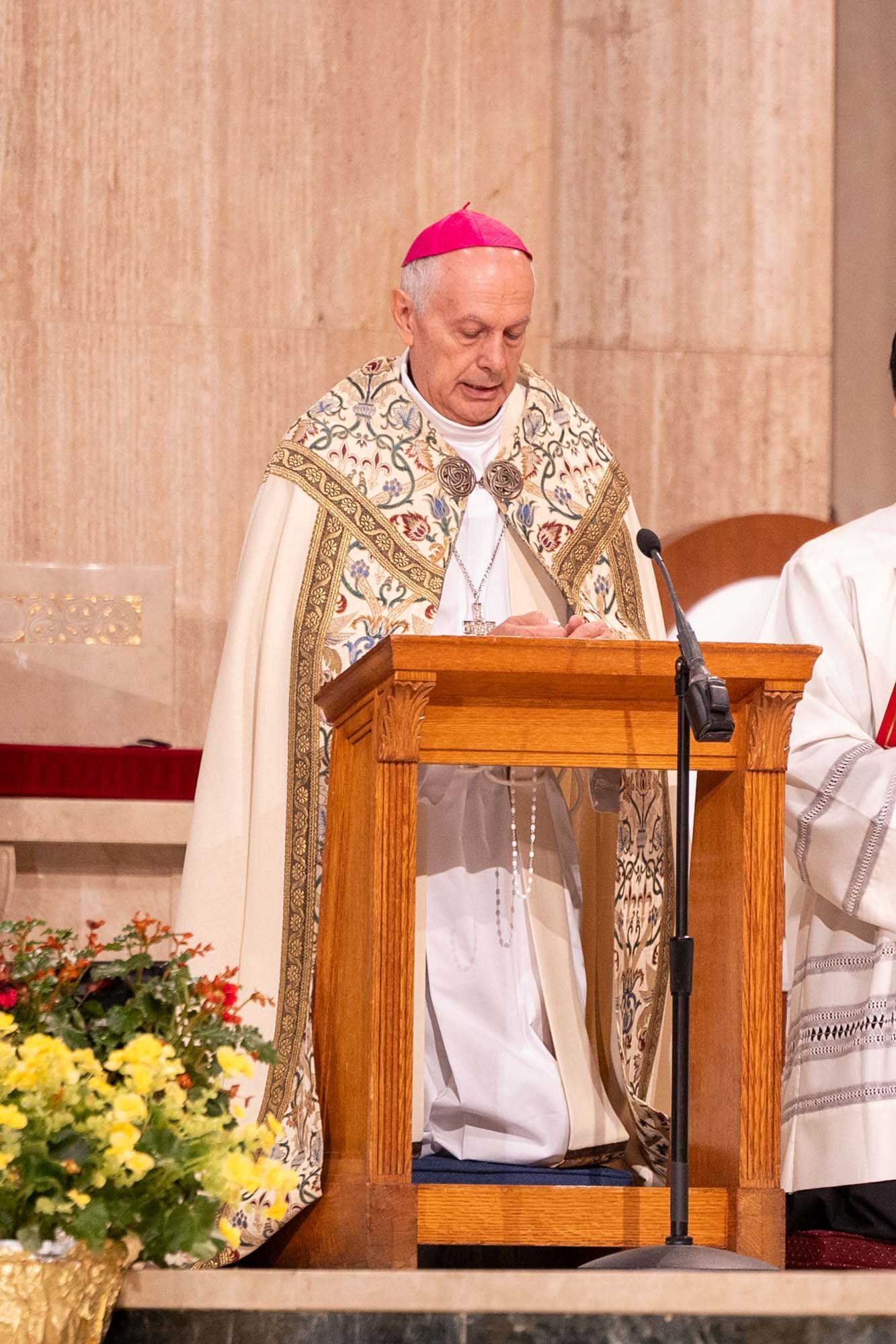 Faithful Join in Rosary for Peace in Washington - The Tablet