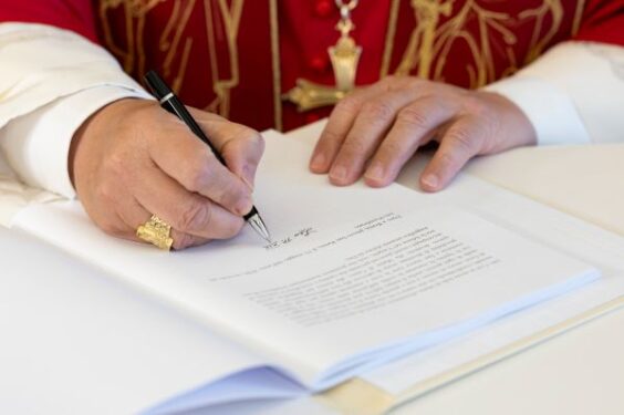 Long Before Pope Leo's Encyclical, Bishops on AI Ethics - The Tablet